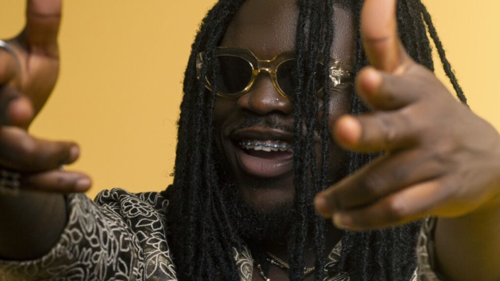 Maxzy Makes Explosive Debut With Exploration Of Love Addiction On "Dealer"